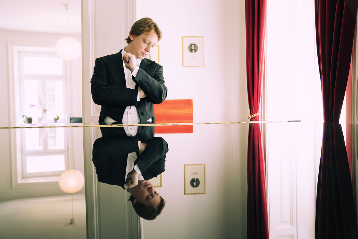 Die CD mit dem Cellisten Sebastian Bru wird im Frühjahr 2019 bei Sony ...